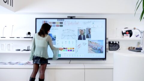 Smart interactive touchscreen display by Speechi