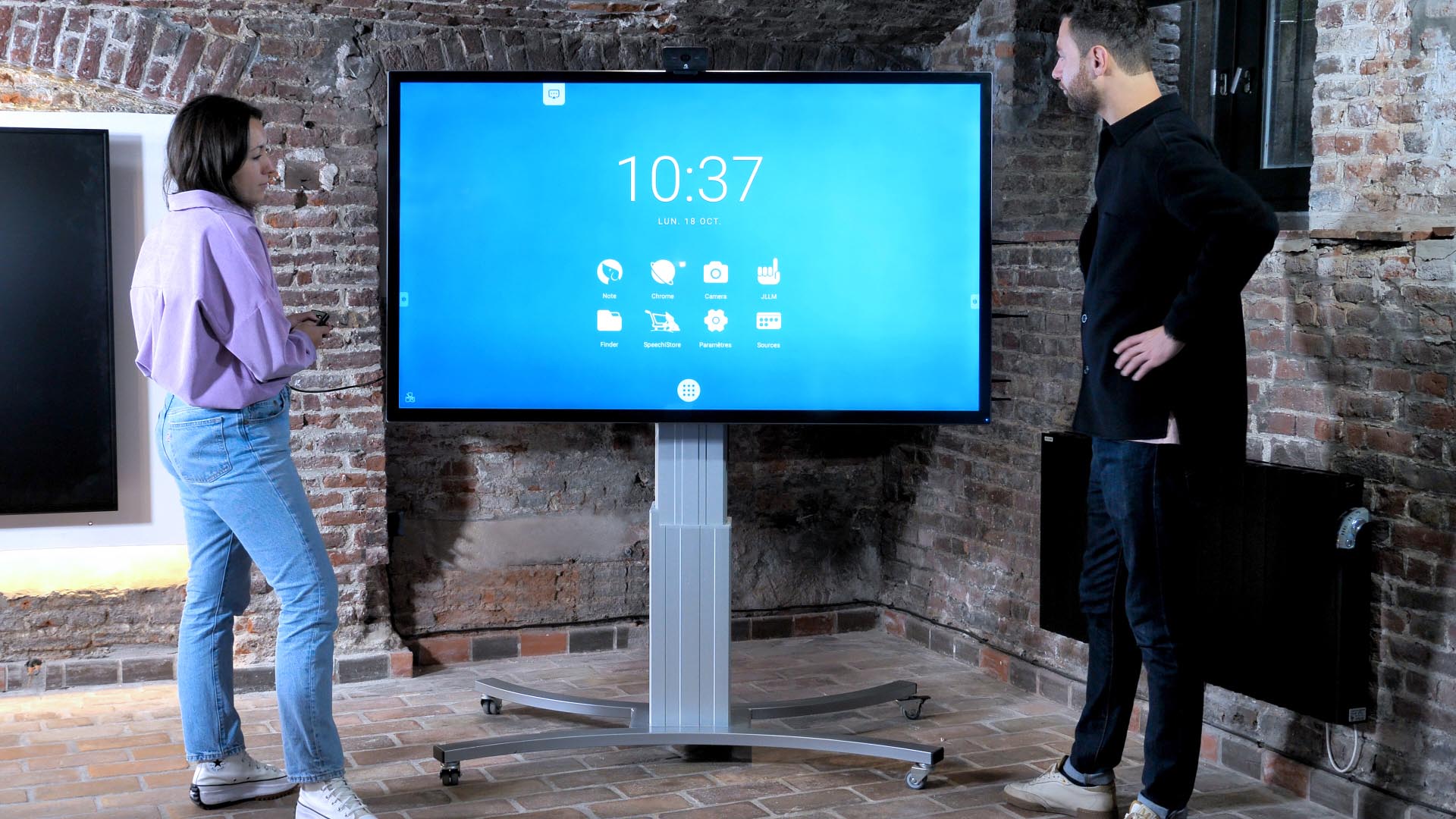 Digital collaborative Whiteboard solution: System and Software